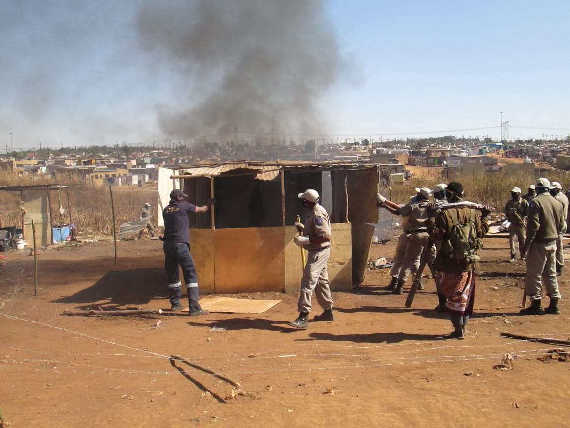 ‘Shots fired’, items burnt in Duduza eviction raises red flags ...